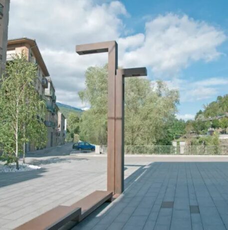 Choosing the Right Lamp Post - Buying Guides ArchiExpo